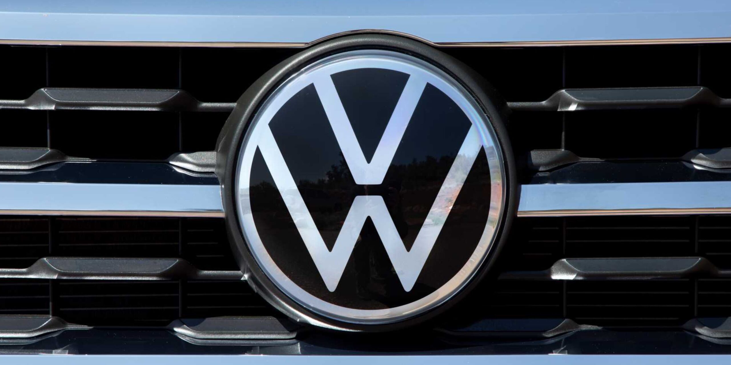 So sieht das neue VOLKSWAGN LOGO in der Realität aus - VMax.si