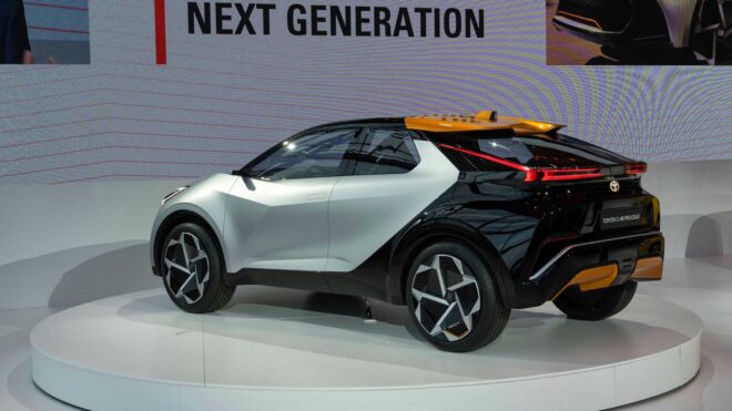 Toyota C-HR Prologue: A look at the NEW GENERATION | VMax.si
