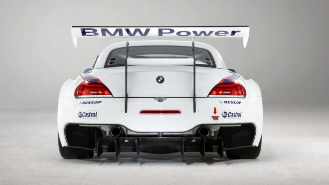 This crazy BMW Z4 GT3 is equipped with a potent Mercedes V12 engine ...