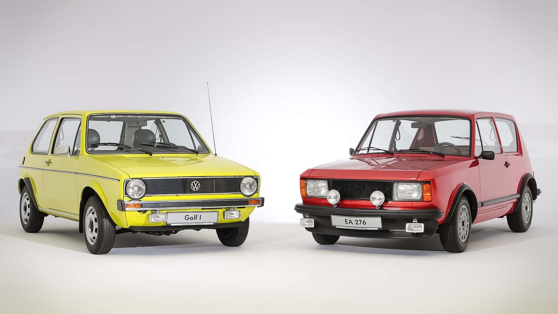 50 anos do modelo Golf: VW mostra o primeiro modelo e o raro estudo EA ...