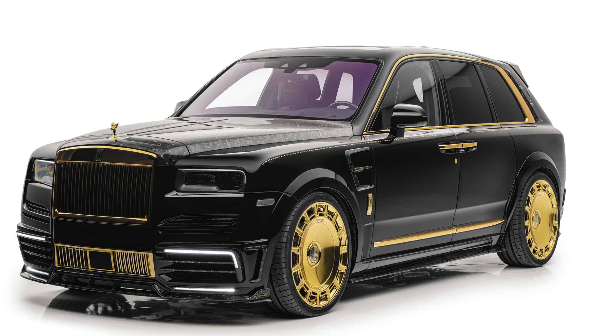 Zeer gouden of Arabische Rolls-Royce Cullinan van Mansory - VMax.si