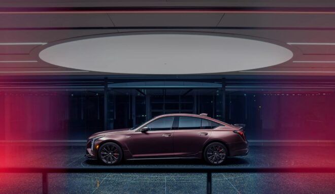 Handgefertigter Cadillac mit V8 | VMax.si